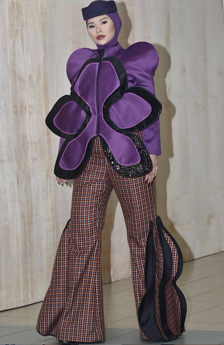 Sentiasa Tampil Menarik. Ini 8 Gaya Fesyen Aina Abdul Yang Hijabista Suka.