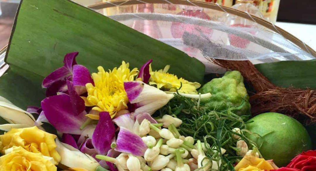 Mandi Bunga Bantu Untuk Menaikkan Seri Wajah, Lakukannya Di Rumah ...